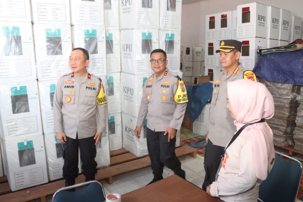 Kepala Kepolisian Daerah (Kapolda) Sulawesi Tenggara (Sultra) Irjen Pol ...